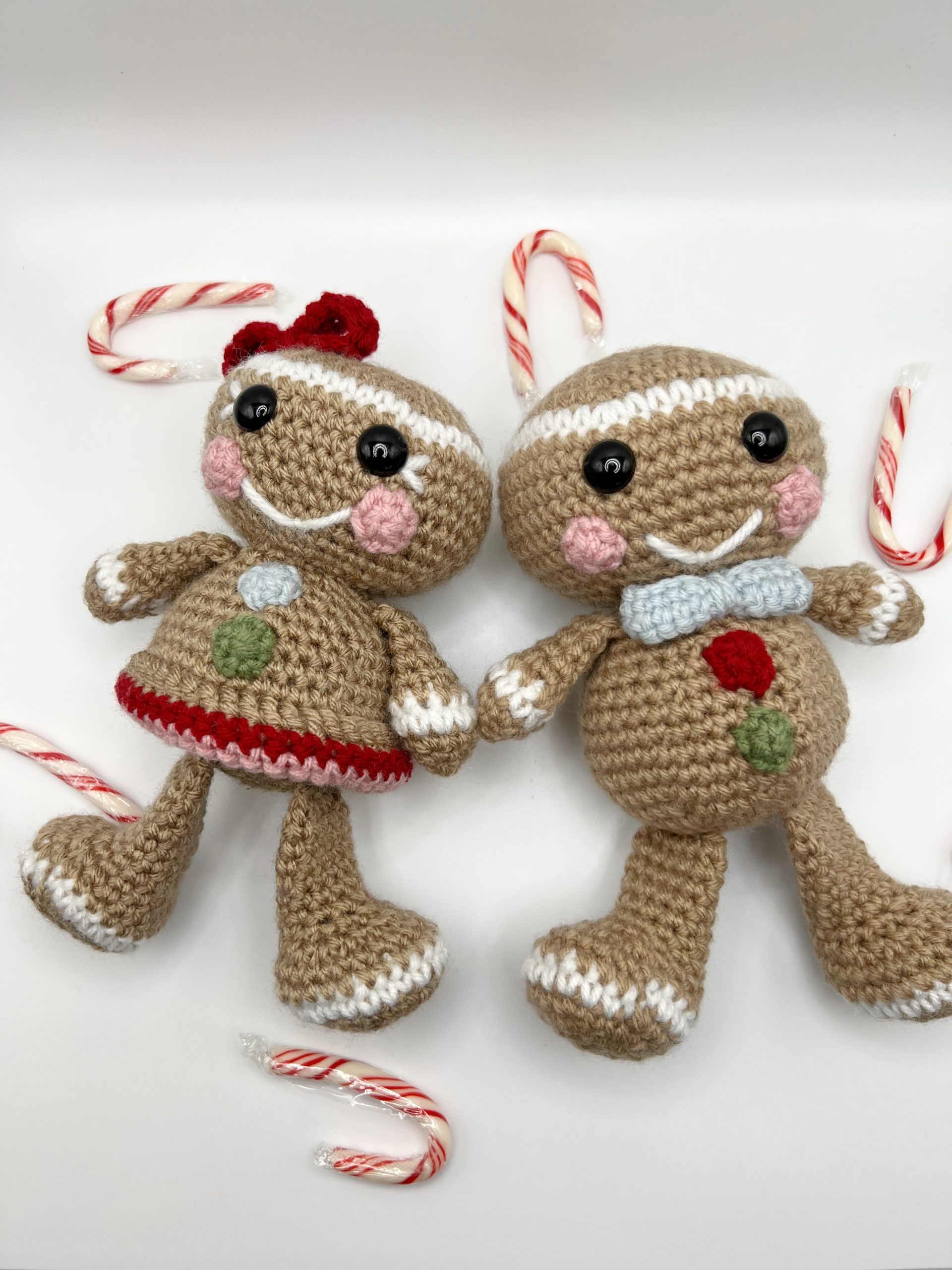 Gingerbread Boy and Girl Crochet Pattern | KaCee's Crochet